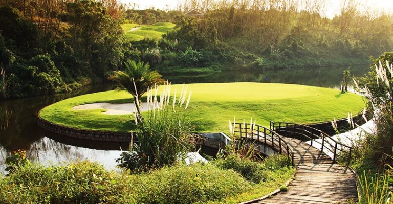 Hainan Island Golf Courses and resorts Haikou area, Hainan Meilan Golf ...