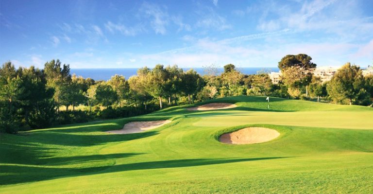 Hainan Island Golf Courses and resorts Haikou area, Hainan Meilan Golf ...