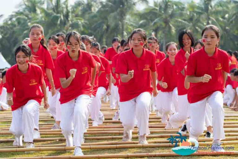 10,000 Bamboo Dancers Celebrate Across Hainan