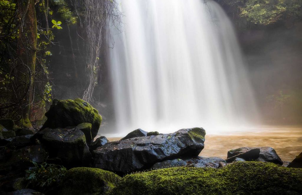 Juren waterfall in Lingao - TropicalHainan.com