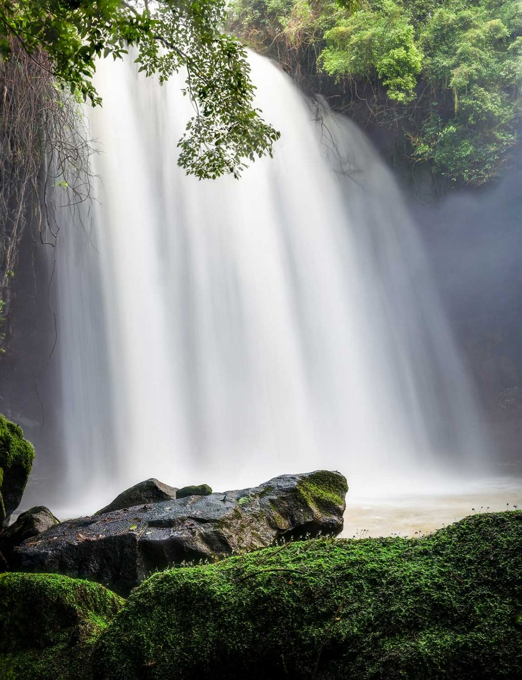 Juren waterfall in Lingao - TropicalHainan.com