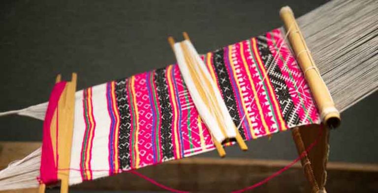 Beautiful craftwork representing the characteristics of Hainan and its ...