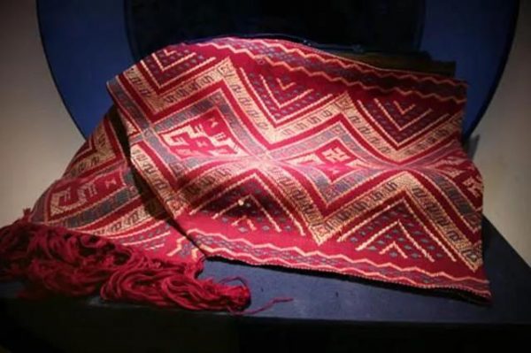 Beautiful craftwork representing the characteristics of Hainan and its ...