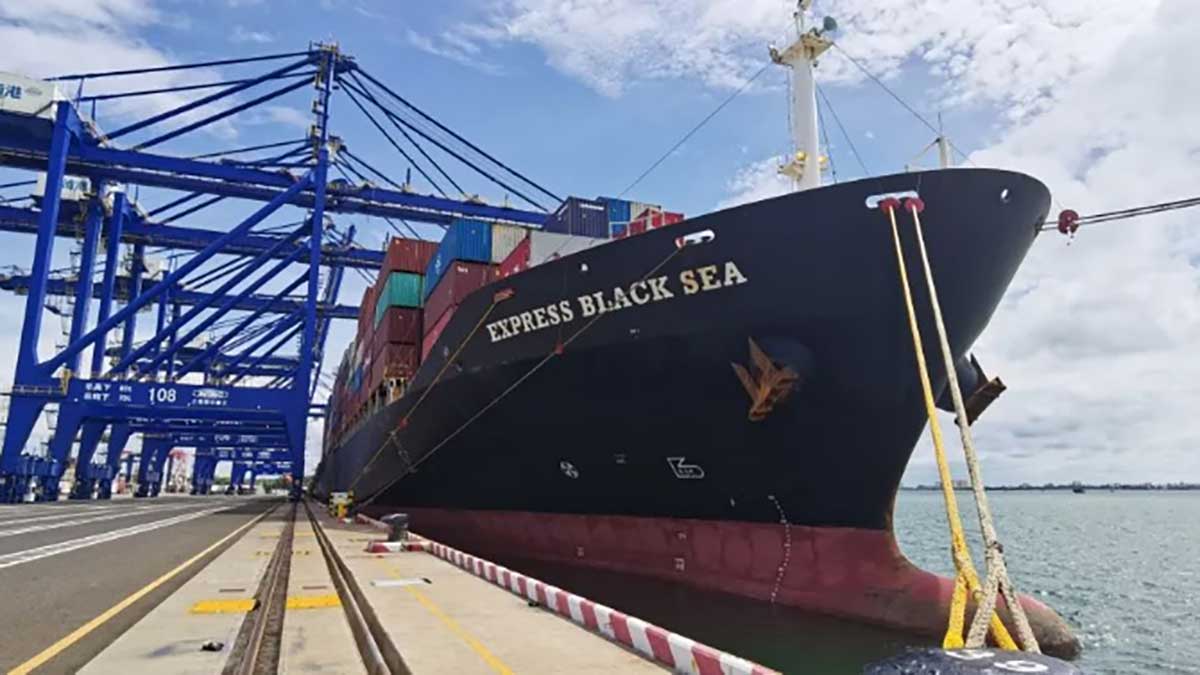 Hainan FTP opens first ocean freight route to Africa - TropicalHainan.com