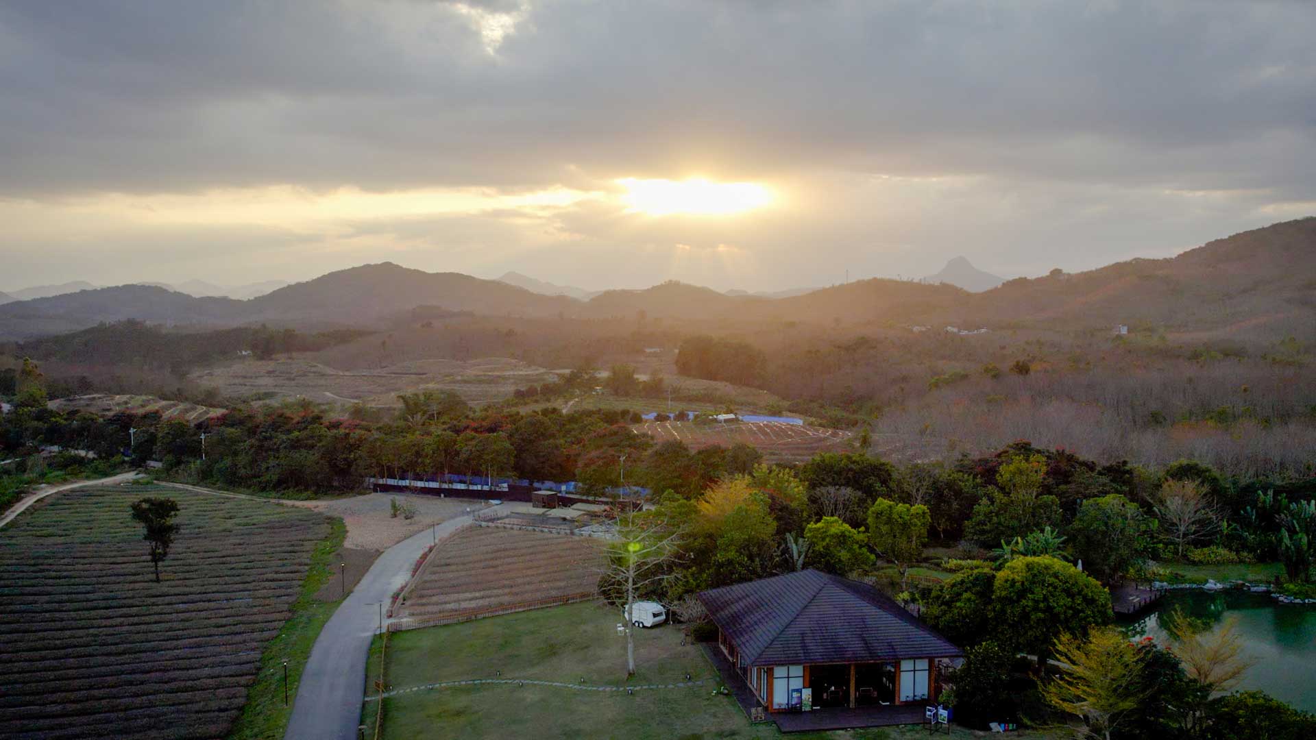 Mini breaks, Yunshe Songtao, Shi Jing Village, Nan Feng Town Danzhou ...