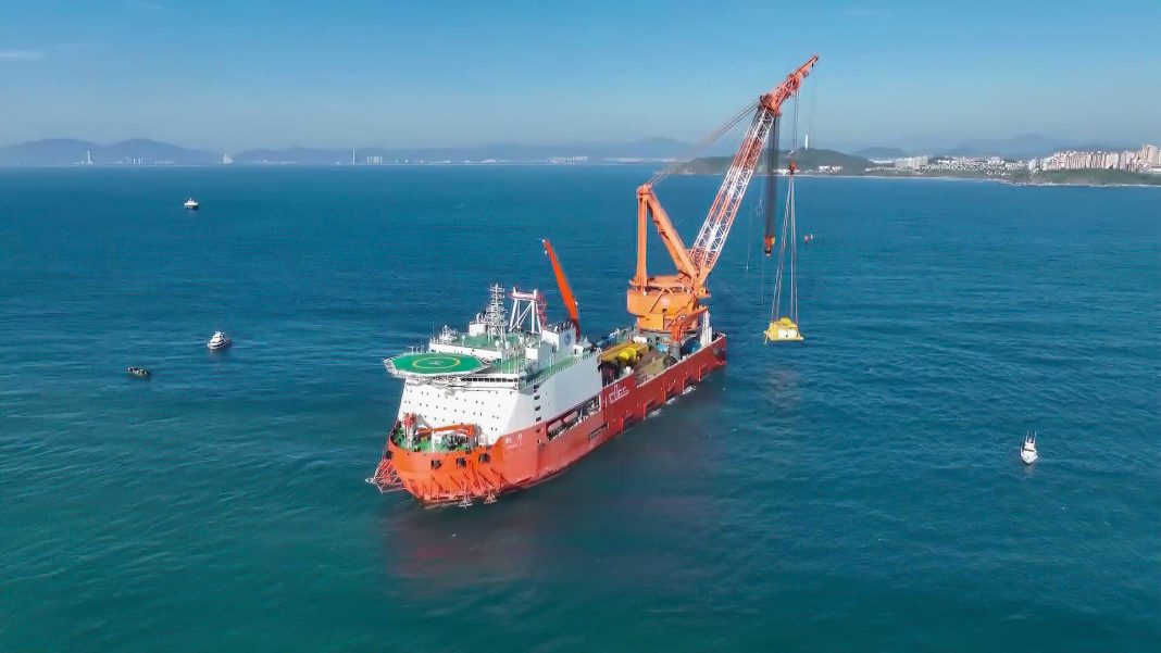 Exploring China's Innovations: Underwater Data Center Installation in ...