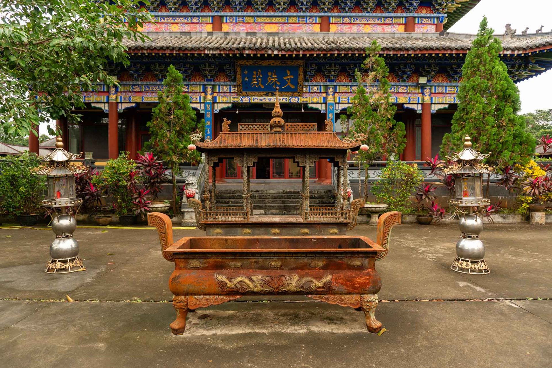 Discover Longquan Temple in Yanfeng, Haikou - TropicalHainan.com