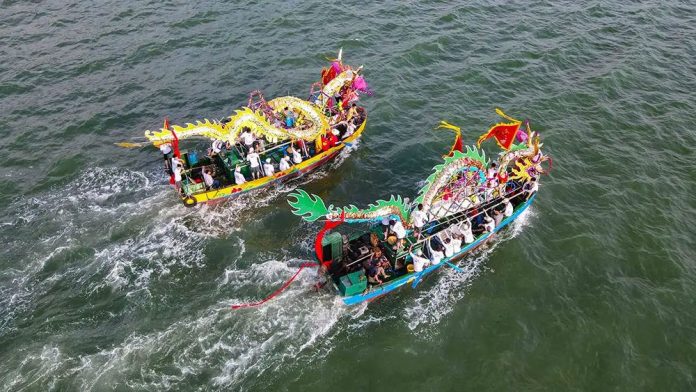 The "Haikou Cup" Dragon Boat Race is Back! June 10th at Haidian River ...