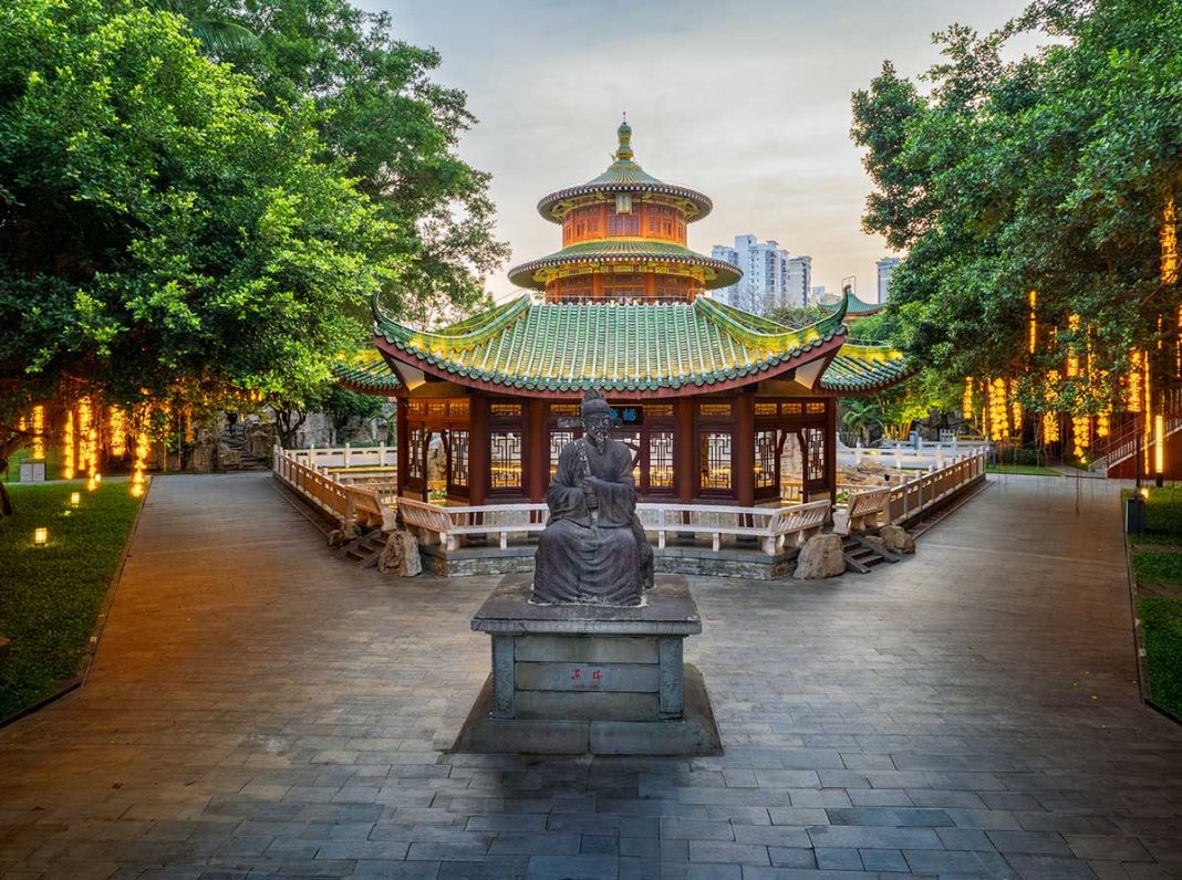 Hai Rui's Tomb in Haikou: A Journey Through History