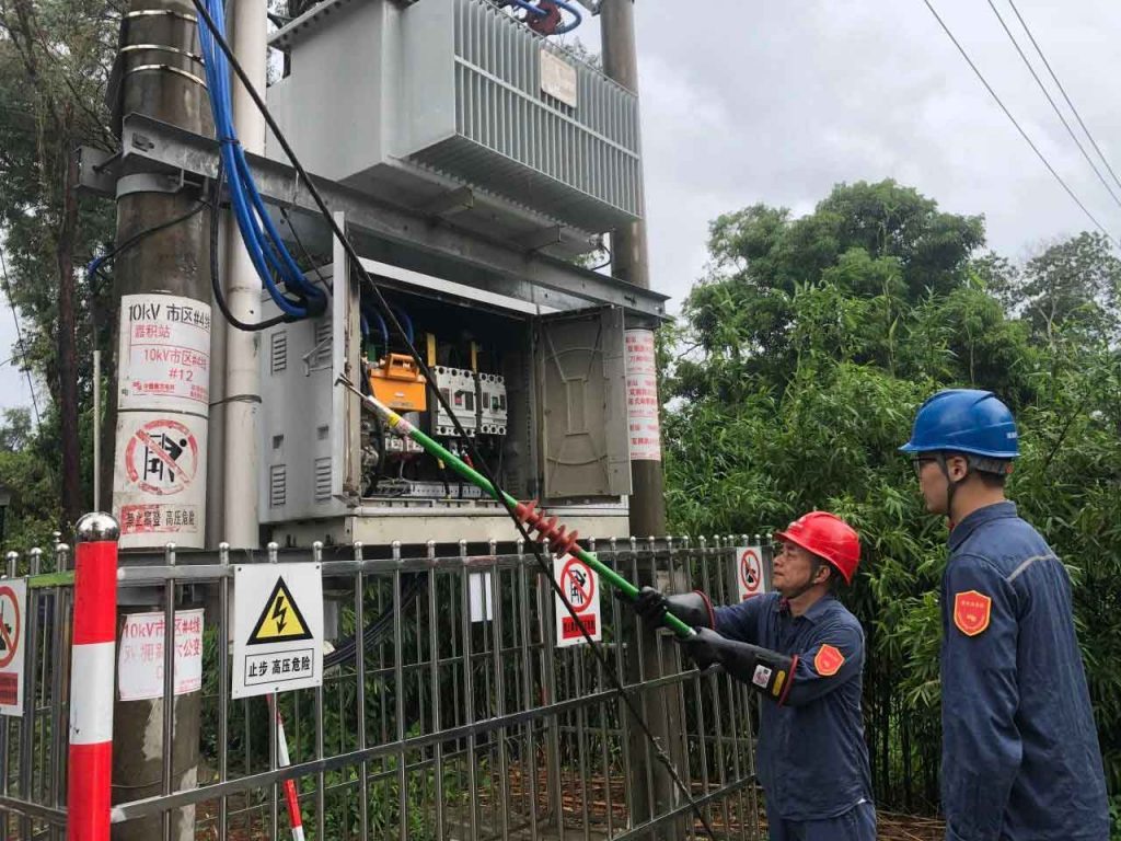 Typhoon Yagi's Impact on Haikou: Water and Power Outages Explained