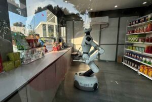 Robot-Run Store Powered by Embodied AI Opens in Shanghai ...